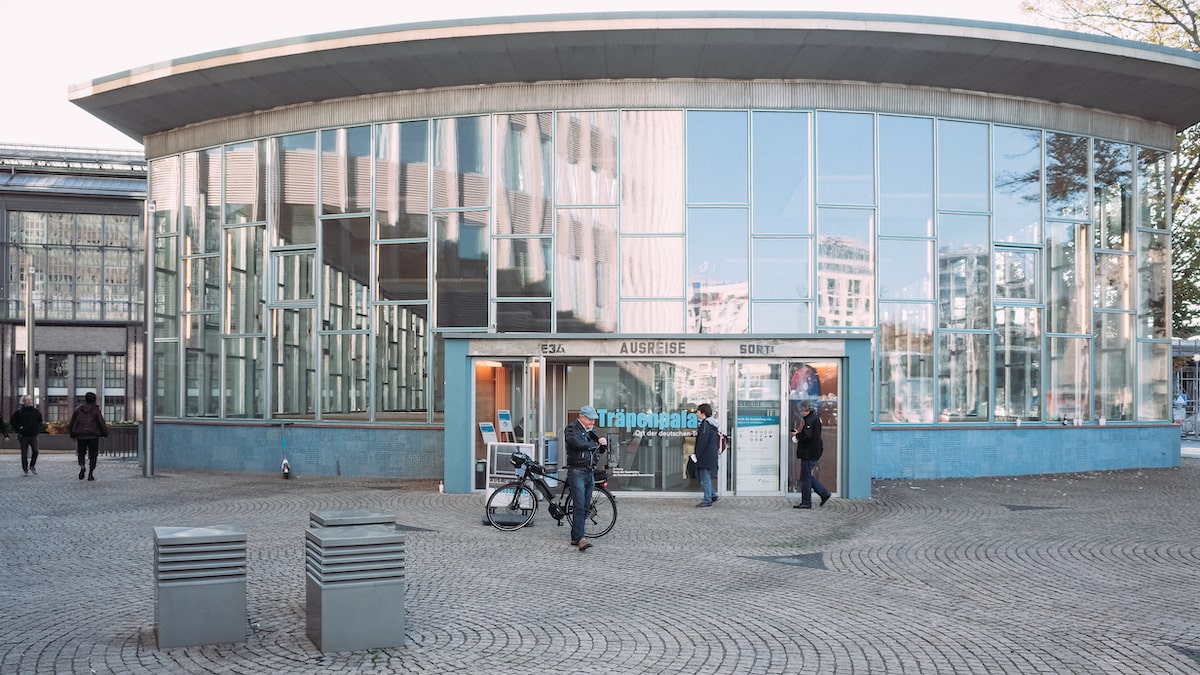 Tränenpalast: The Palace of Tears in Berlin - Letters to Barbara