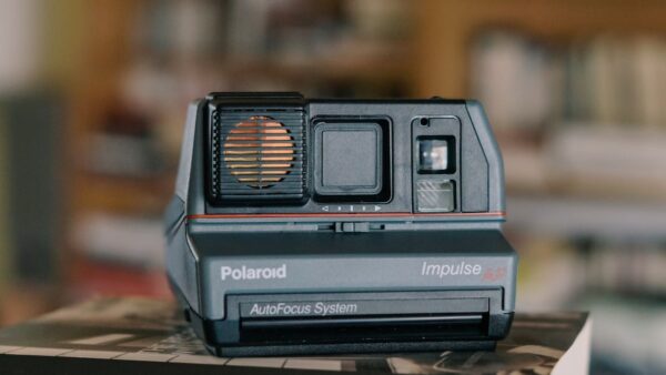 Polaroid Impulse AF review: does it deserve buying it?