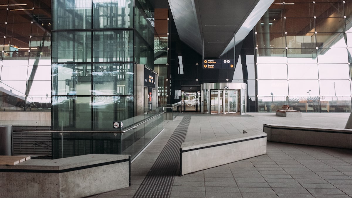 How to get from Bergen airport to the city center