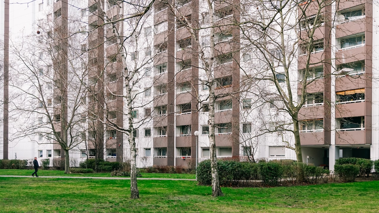 Exploring Gropiusstadt, Berlin's ambitious housing project - Letters to ...